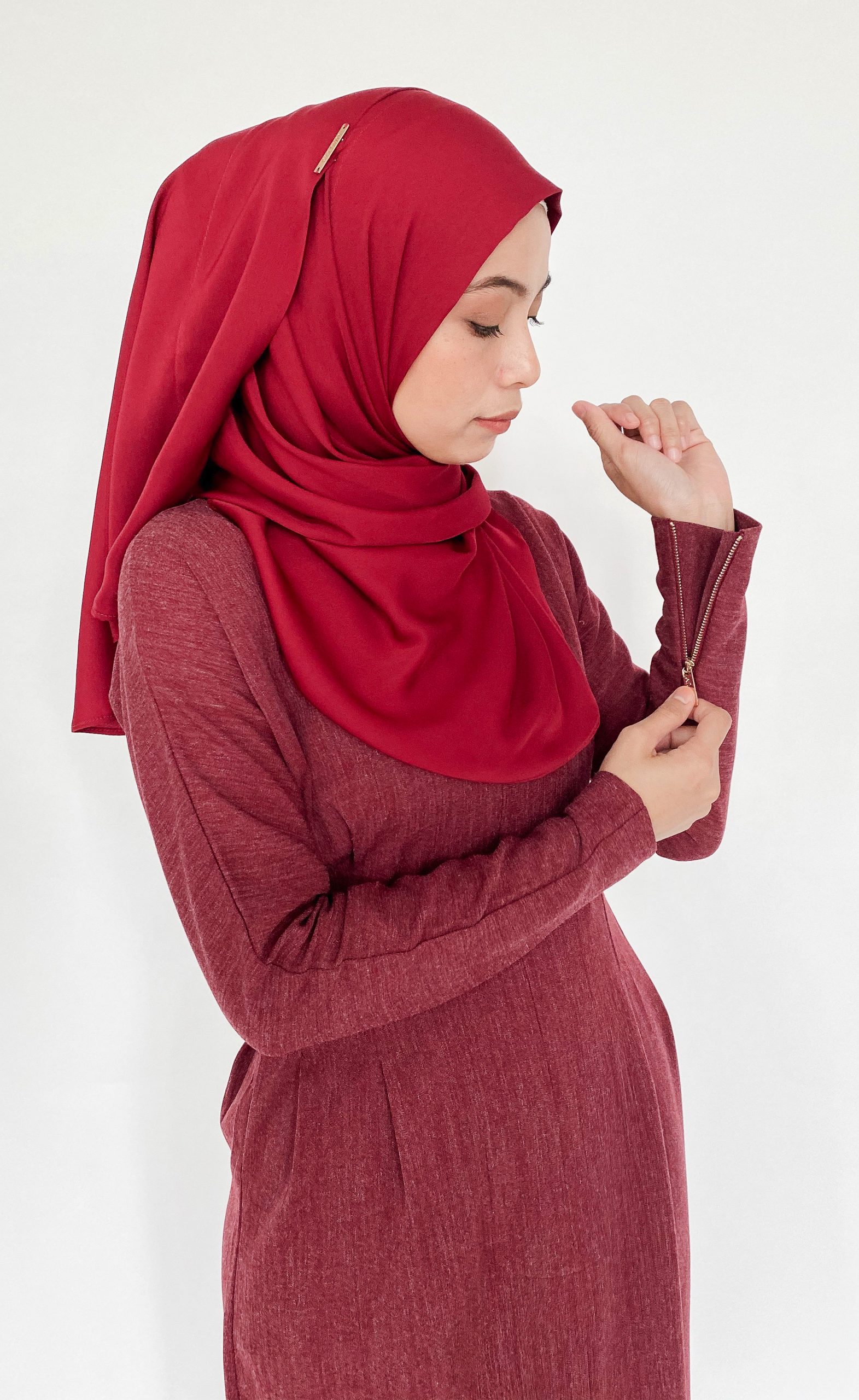 Faith Dress in Maroon – Olloum